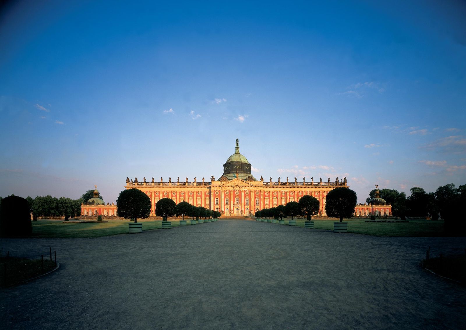 Neues Palais | Landeshauptstadt Potsdam (Leichte Sprache) Neues Palais | Landeshauptstadt Potsdam (Leichte Sprache)